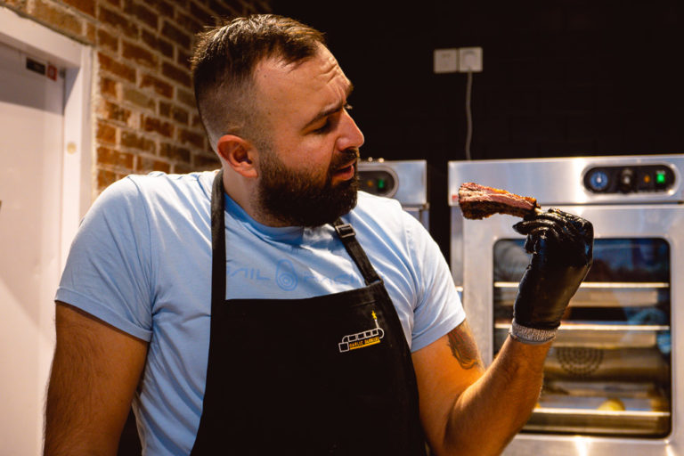 Garlic Barbecue for American BBQ in Shanghai - NOMFLUENCE