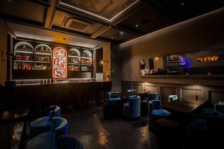 4 Bars in Shanghai To Get Your Drink On - NOMFLUENCE