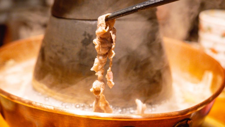 Lamb Hotpot in Shanghai: Lao Men Kuang 老门框 - NOMFLUENCE