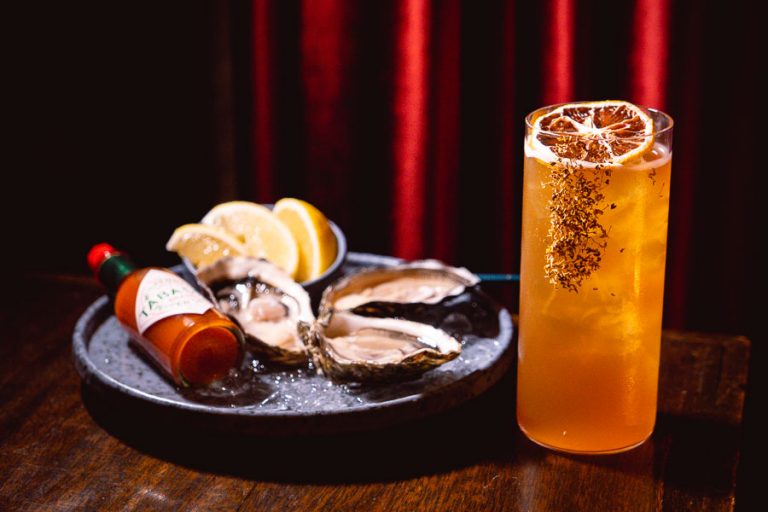 8 Excellent Shanghai Bars for Cocktails & Oysters – Nomfluence