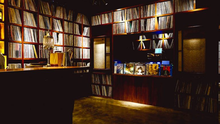 Root Down: Cocktails, Vinyl & Great Ambience - NOMFLUENCE