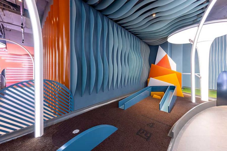 Lounge by Topgolf: Uber Cool Entertainment Arena in Shanghai (Closed ...