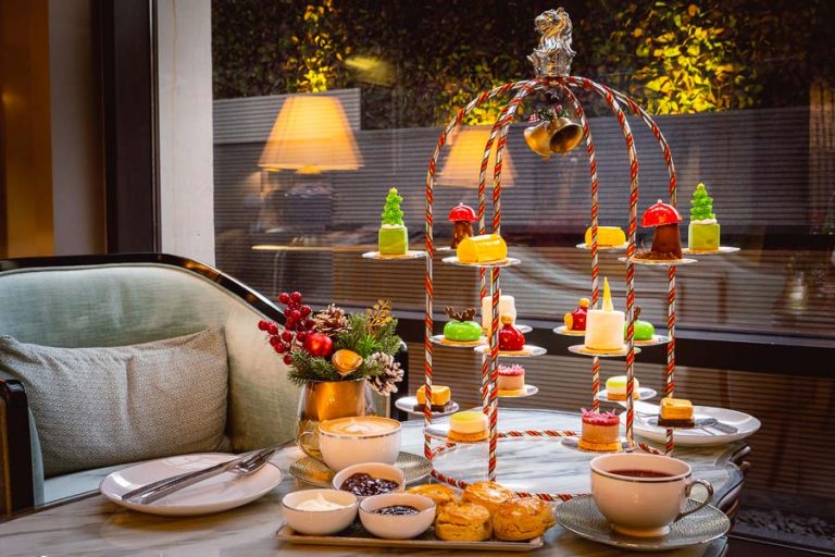Festive Afternoon Tea at The Ritz Bar & Lounge - NOMFLUENCE