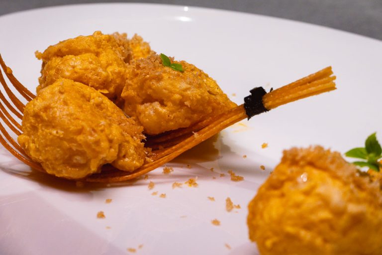 Traditional Cantonese & Showpiece Banquet Dishes at Maison Gingko ...