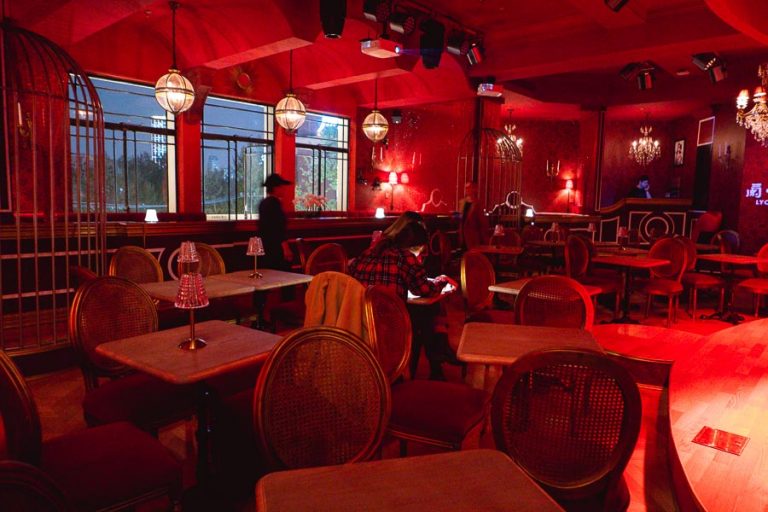 Cabaret Lounge Candor Reopens: Burlesque, Cocktails & Bites - NOMFLUENCE