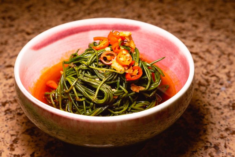 The Best of Xibo: Xinjiang Classics & Lamb in Shanghai - NOMFLUENCE