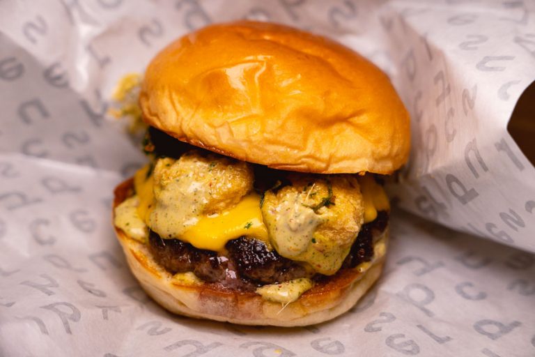 Cheers Burger: Queuing for Street-Side Burgers, Worth It? - NOMFLUENCE