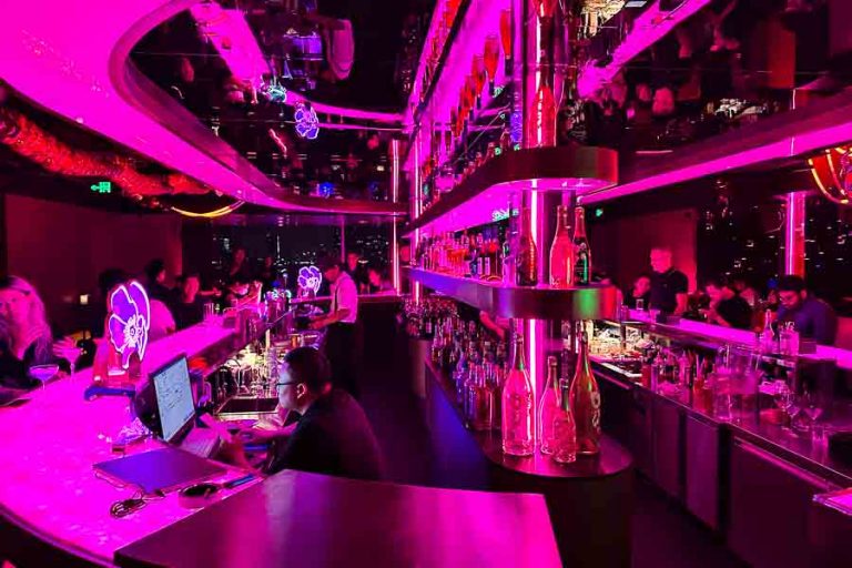 Shanghai Bund Nightlife: Exit Bar Rouge Enter KEV - NOMFLUENCE