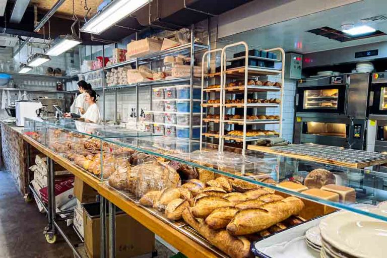 Bakery Trifle Takes Advantage of Shanghai's City Walk Craze - NOMFLUENCE