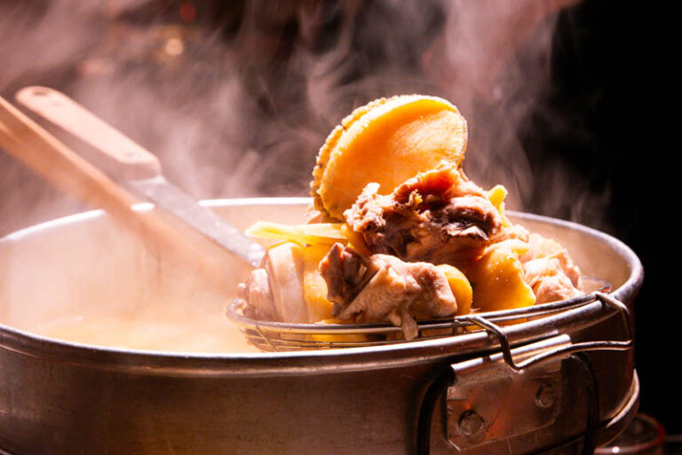 Holy Good Canteen: Cantonese Chicken Hotpot in Shanghai - NOMFLUENCE