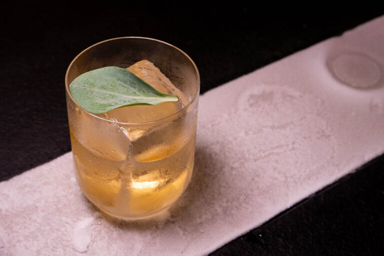 Award-Winning Cocktail Bars in Shanghai - NOMFLUENCE